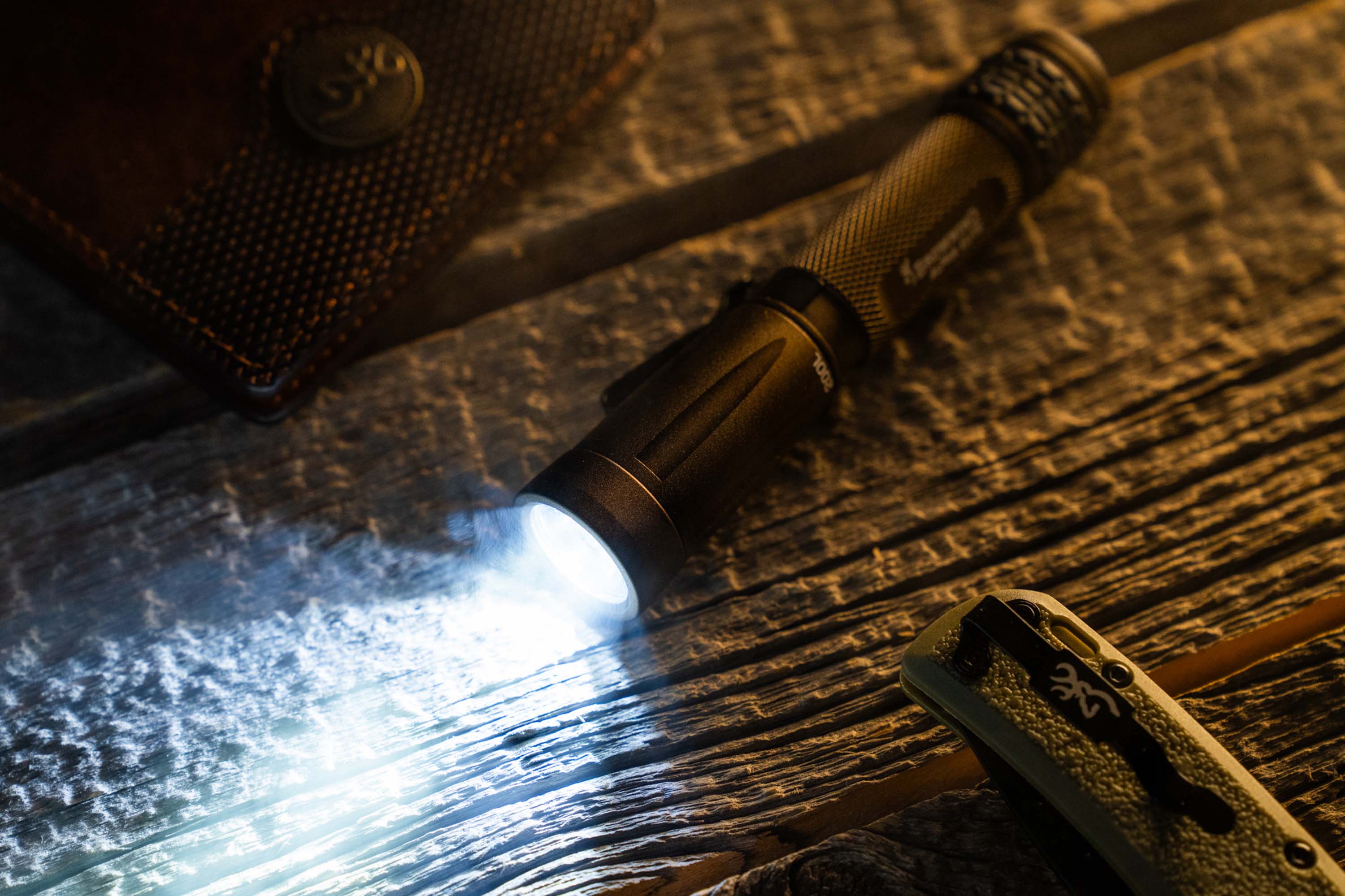 Alpha Elite AA Flashlight - Browning